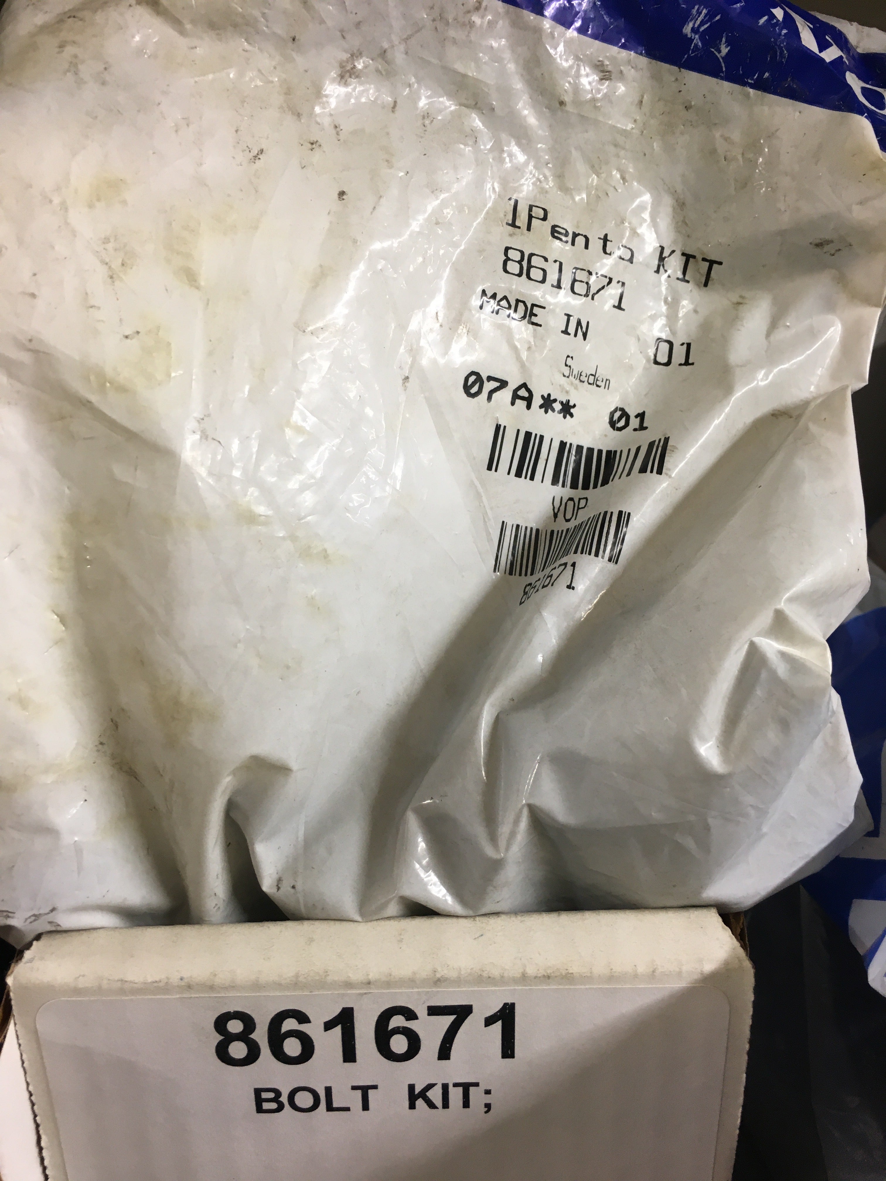 Hatton Marine - Volvo Penta Bolt Kit 861671 – Hatton Power & Propulsion